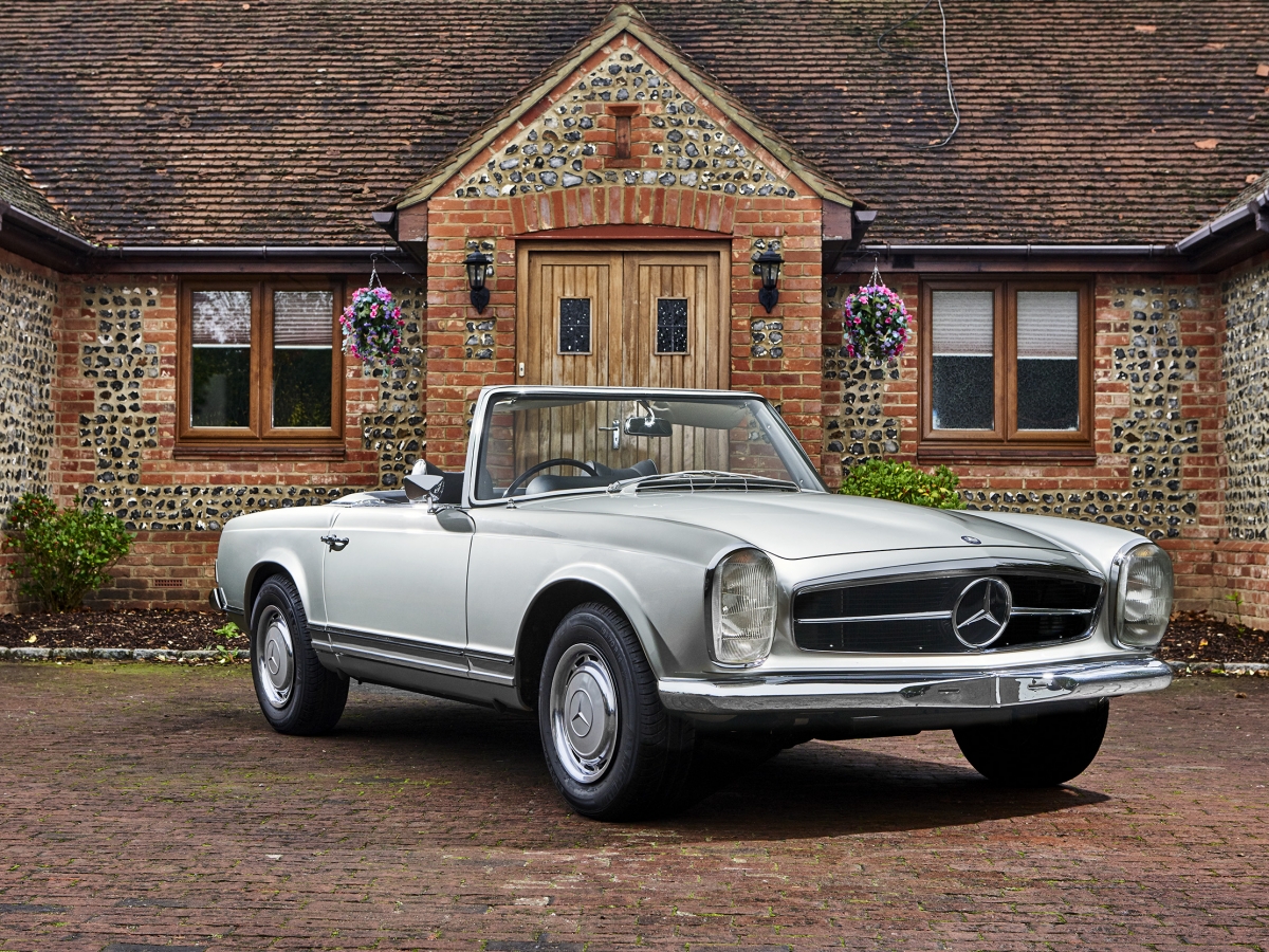 Mercedes 280SL Pagoda for sale | Redline Classic Cars | London & Surrey
