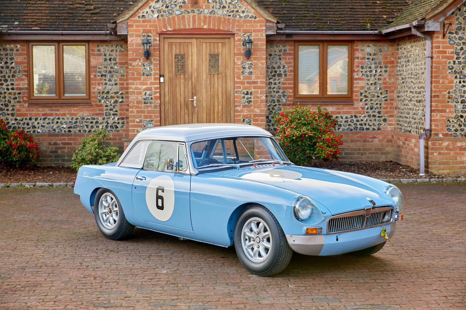 MGB Race Car - Redline Engineering (UK) Ltd.