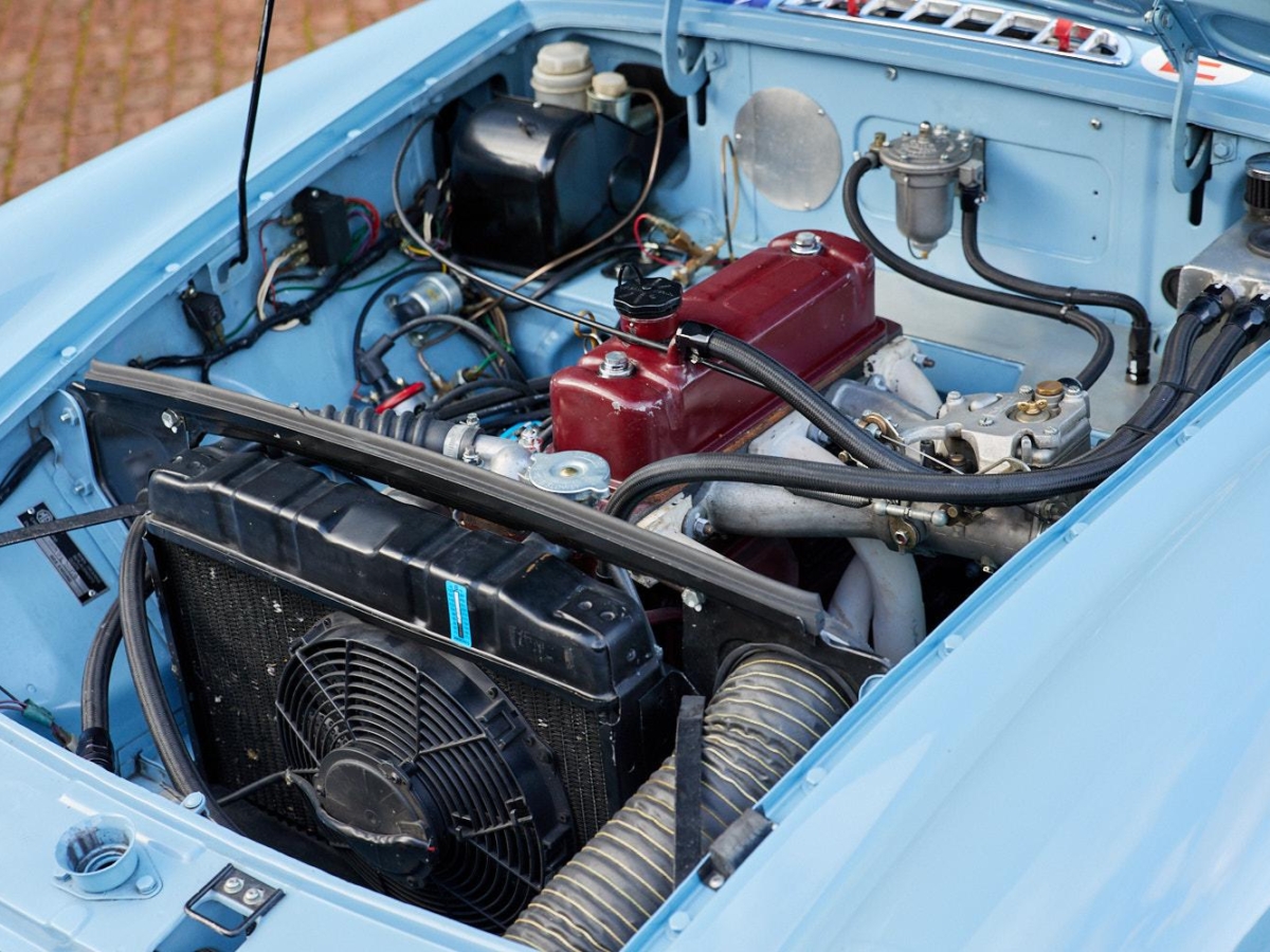 MGB Race Car - Redline Engineering (UK) Ltd.